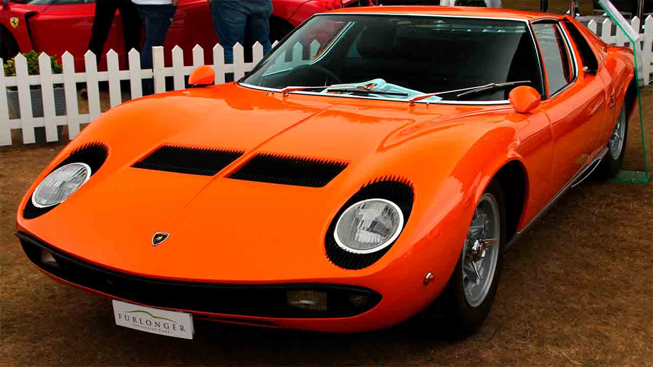 Lär dig mer om Lamborghini Miura, världens första superbil - Desejo Luxo