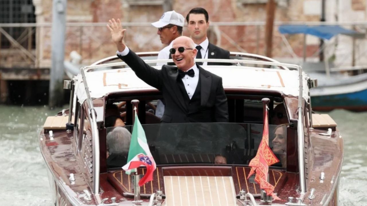 Jeff Bezos surprises Aman Venice hotel staff with $52,000 tip after ...